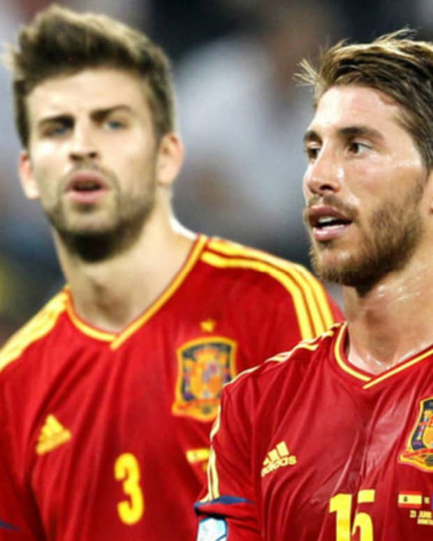 What Do Forwards Do In Football Soccer Howtheyplay