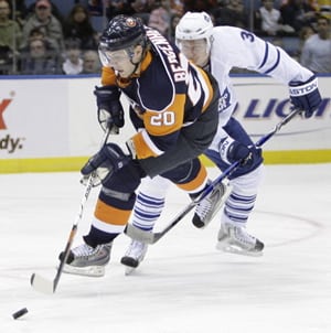 Tim Stapleton's shootout goal leads Maple Leafs past the NY Islanders