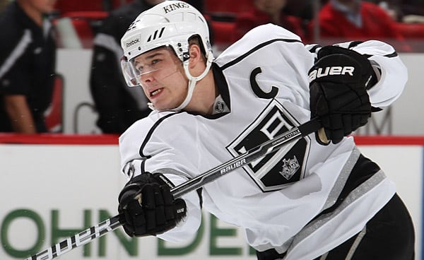 Dustin Brown turns the corner