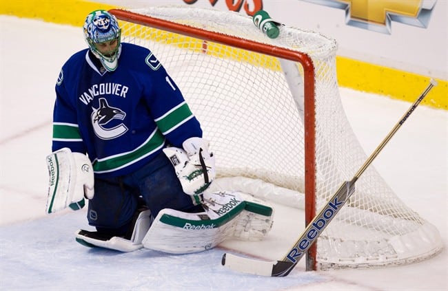 Ducks veteran Jason Blake scores pair of goals in 4-2 victory over Canucks