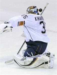 Wild score 3 goals in 3rd period, beat Oilers at home for 15th straight ...