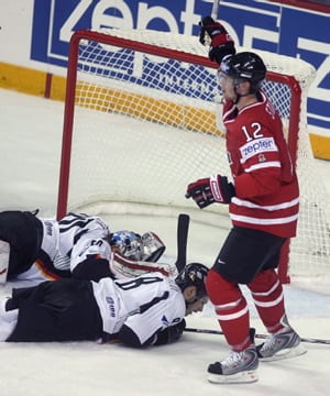 NHLPA executive board vote to fire executive director Ted Saskin