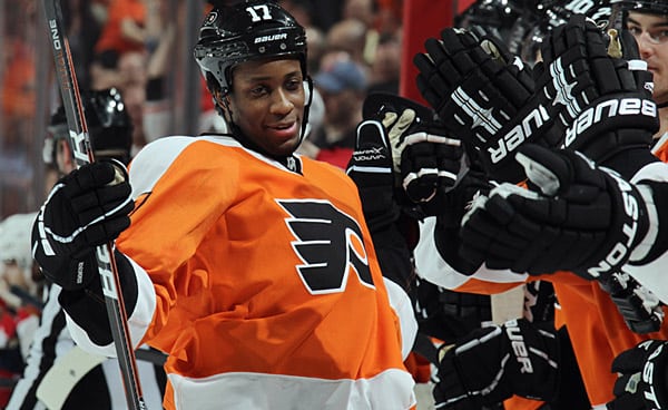 VIDEO: One-on-one with Philadelphia Flyers winger Wayne Simmonds