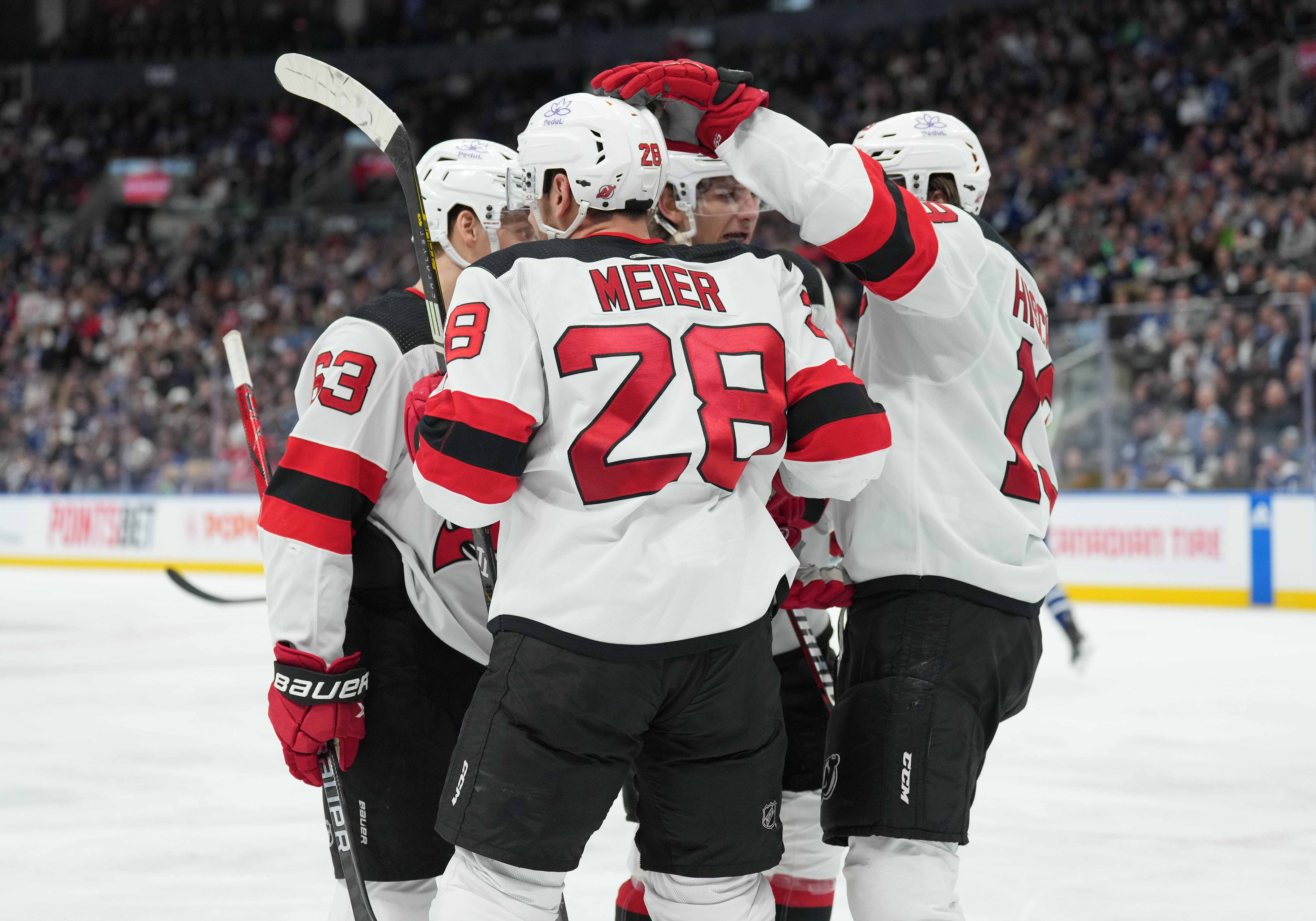 Opportunistic Devils Earn 6-3 Victory Over Maple Leafs
