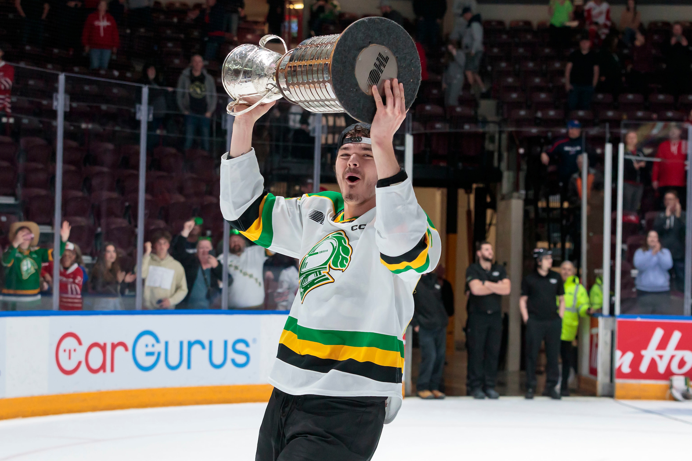 London Knights Forward Kaleb Lawrence Signs Entry-Level Contract With ...