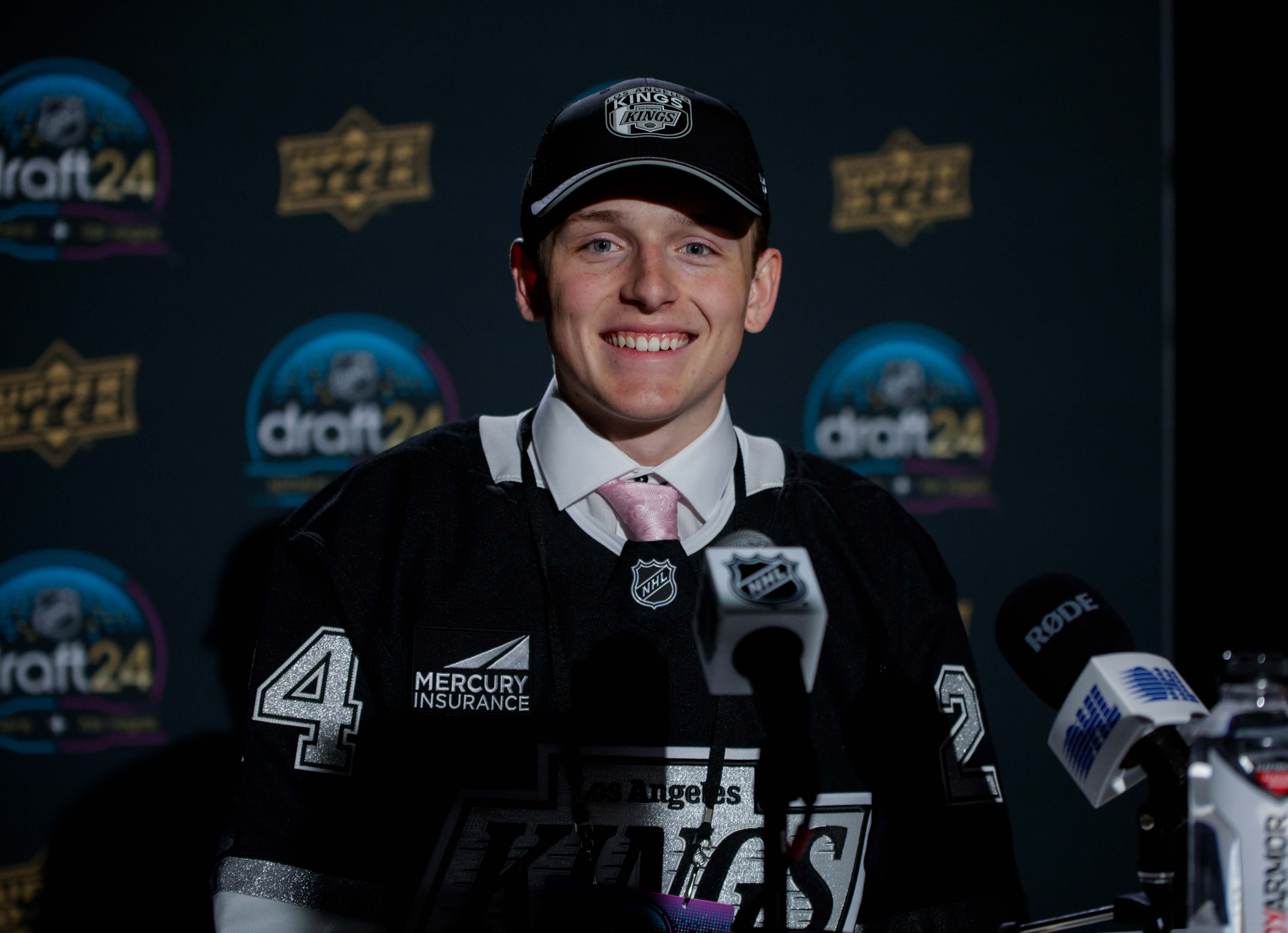Lifelong LA Kings Fan Carter George Signs Entry-Level Contract