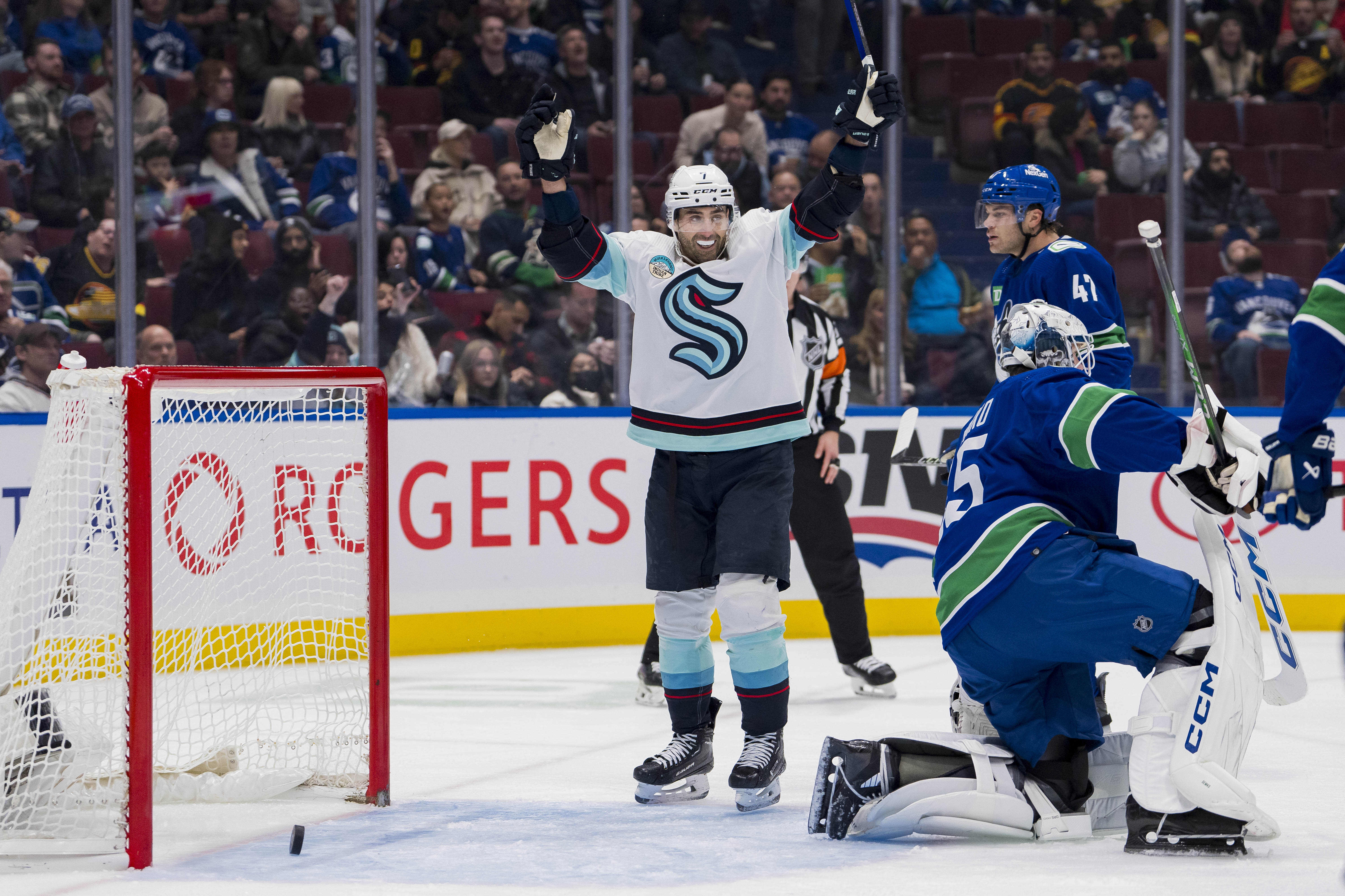 Jordan Eberle's 3-Point Night Leads Seattle Kraken To Signature 4-3 ...