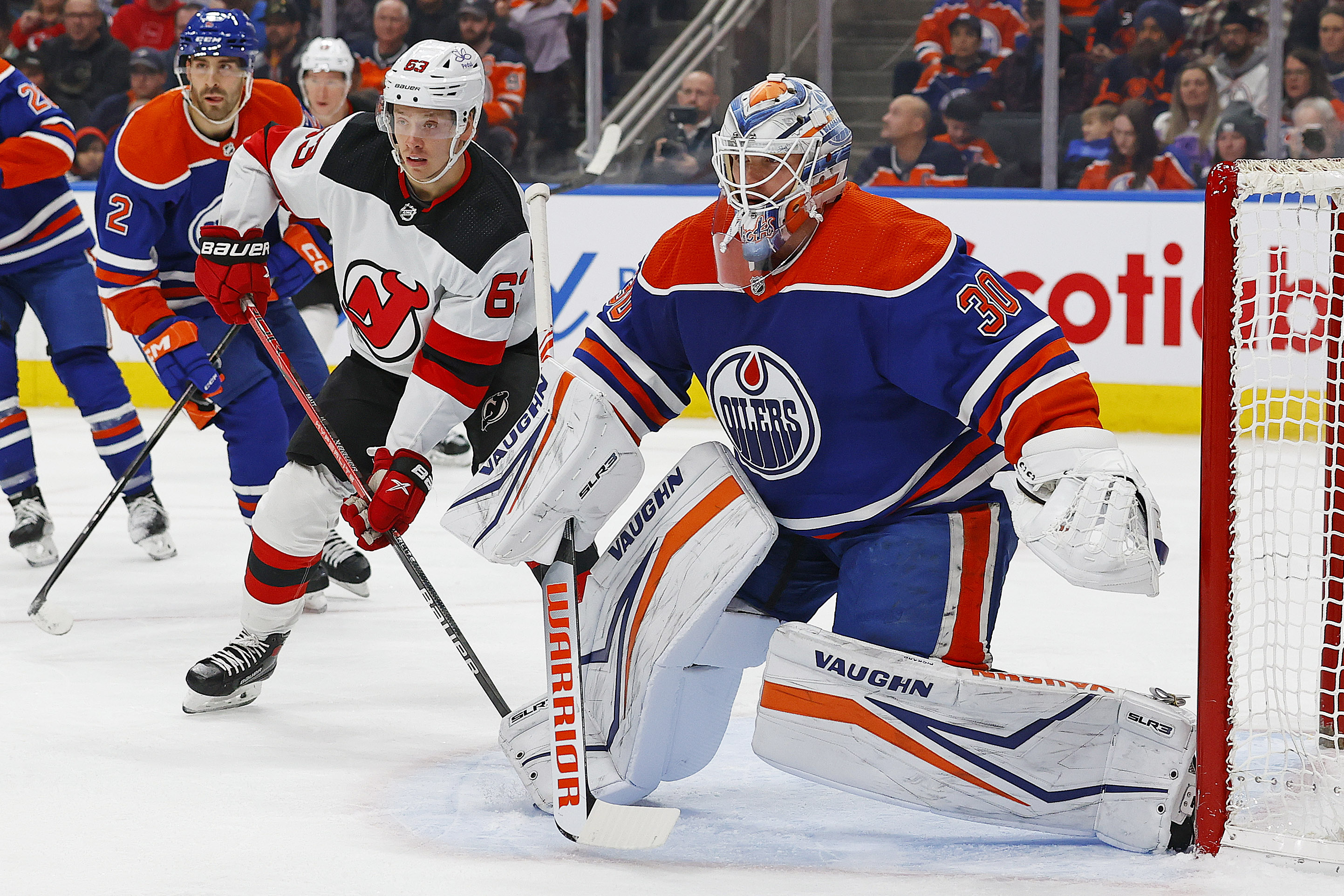 Calvin Pickard Solid in First Start Since November 22nd as Oilers Move ...