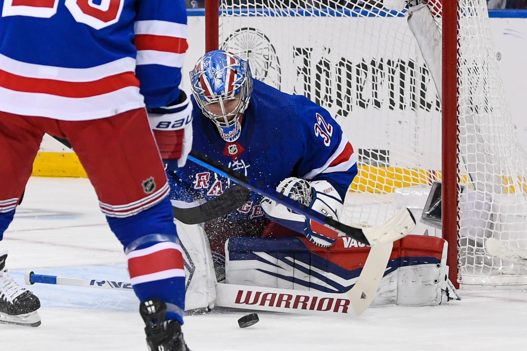Vintage Performance From Jonathan Quick Squandered By Rangers Lapse In ...