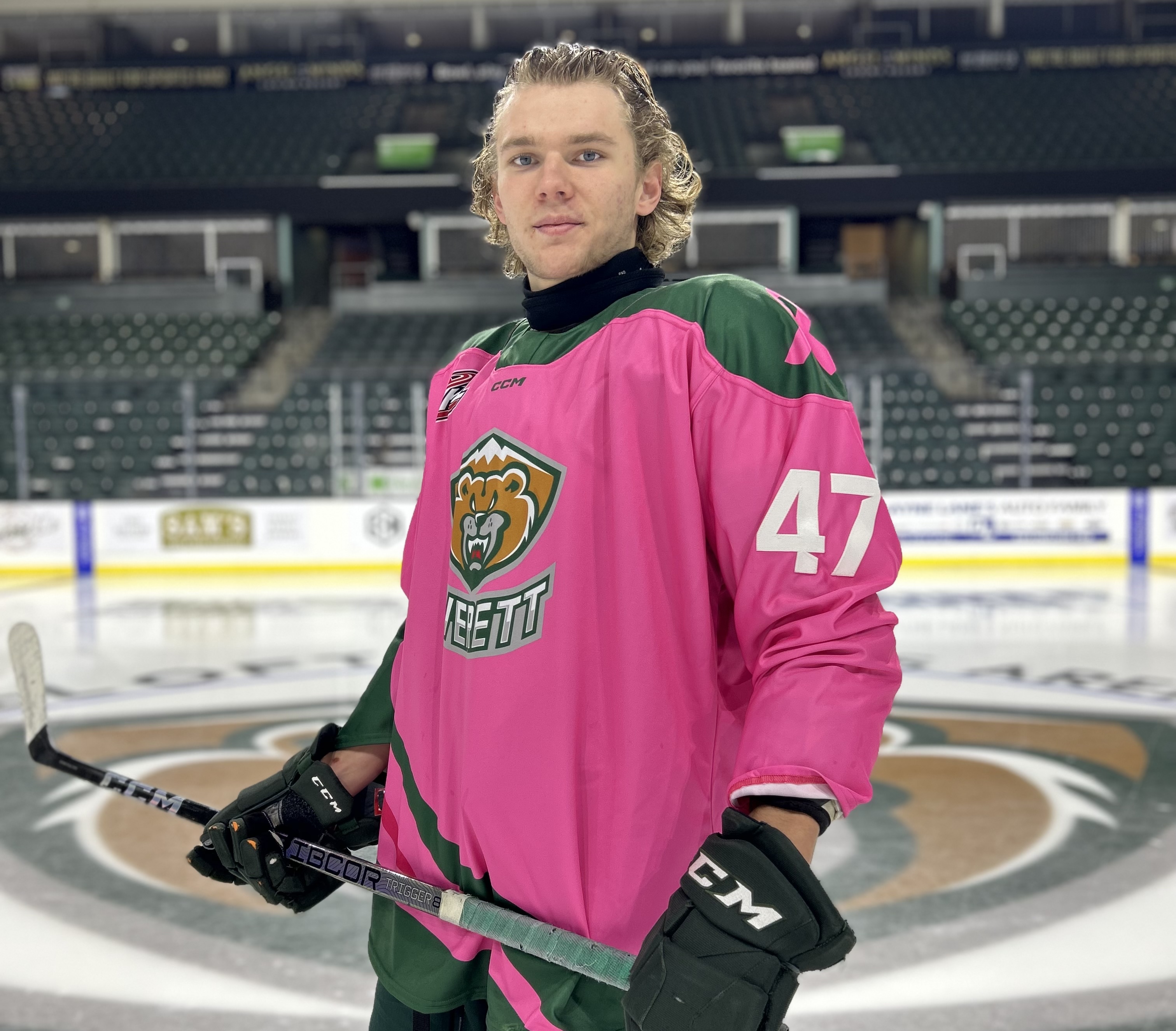 Prospects "Pink the Rink" For Breast Cancer Awareness