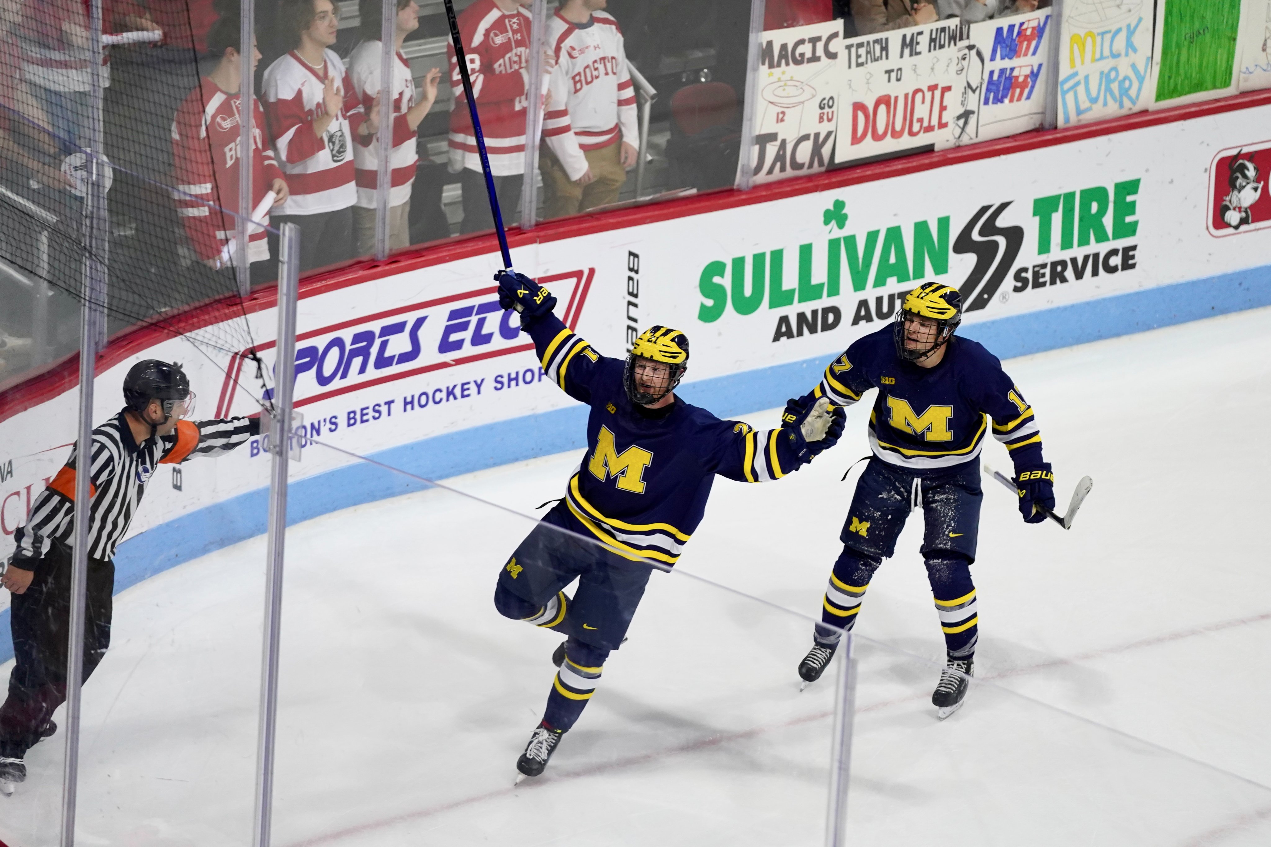 Michigan's Jackson Hallum Among Big Ten Three Stars