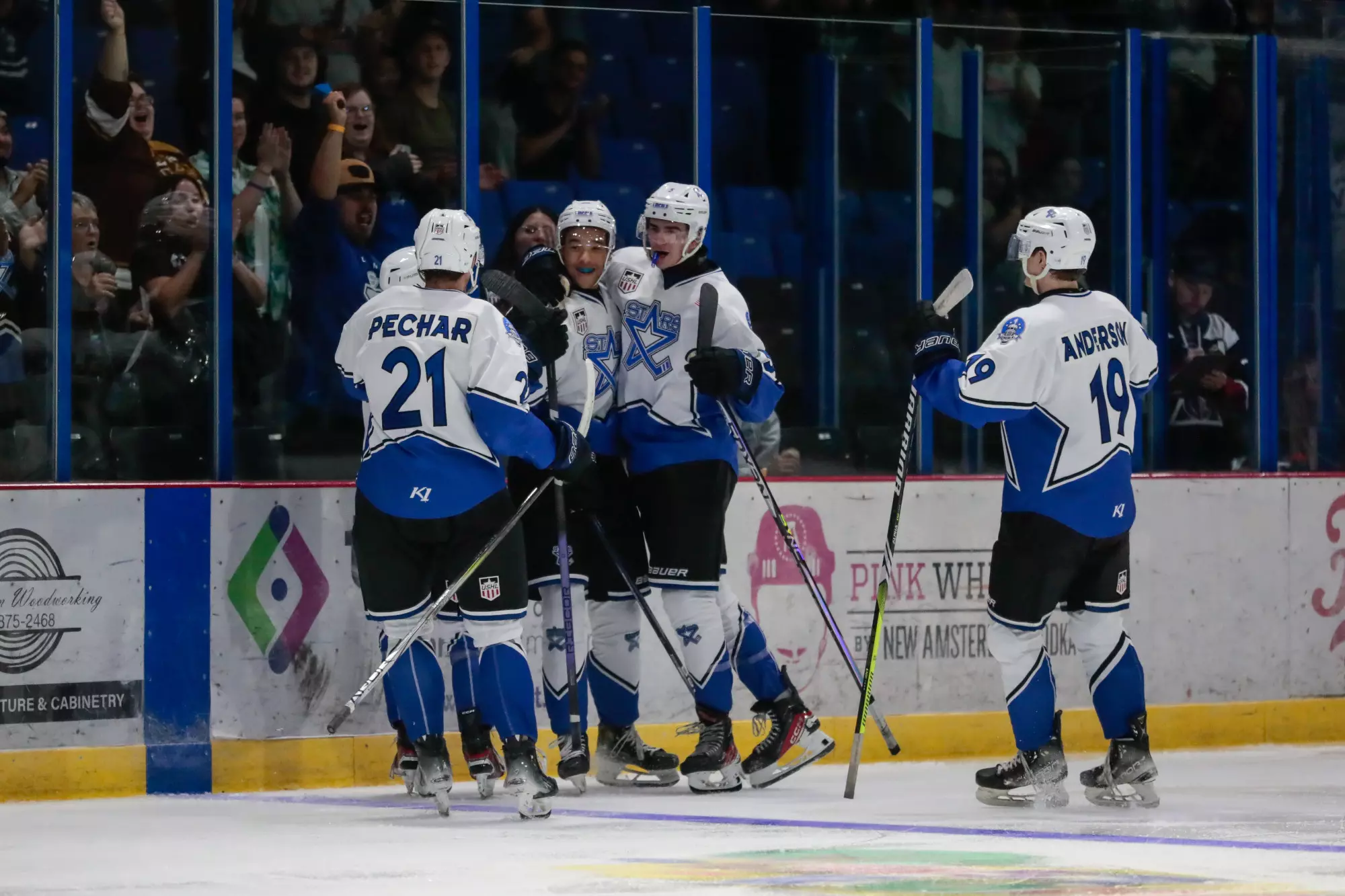 Pelletier Nets Shootout Winner In Stars' Win Over Black Hawks