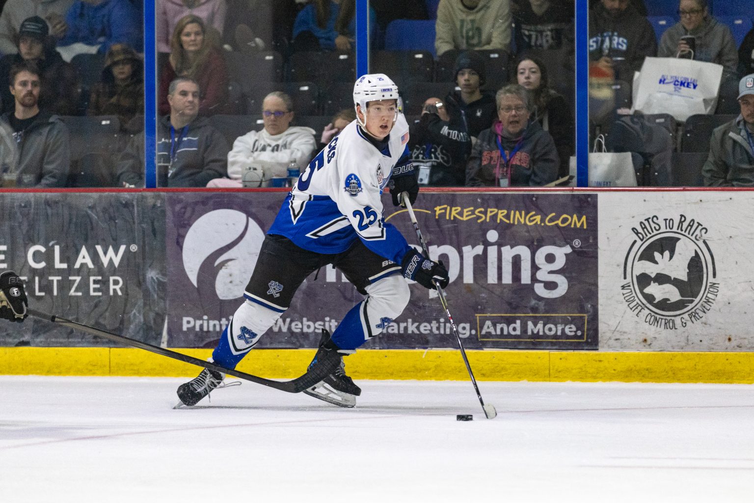 Boettiger, Deputy and Henricks Earn USHL Weekly Awards
