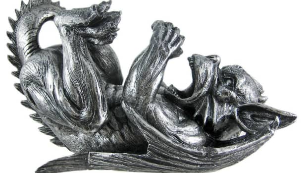 11 Types of Gargoyle Statues for Your Garden - Dengarden