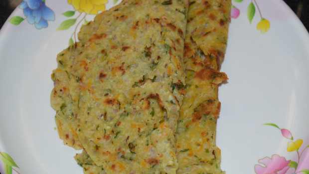 Indian Masala Akki Rotti Recipe (Masala Rice Roti) - Delishably