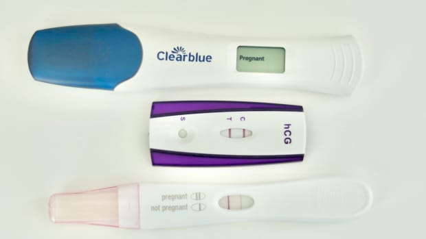 Are Pink or Blue Dye Pregnancy Tests Better? - WeHaveKids