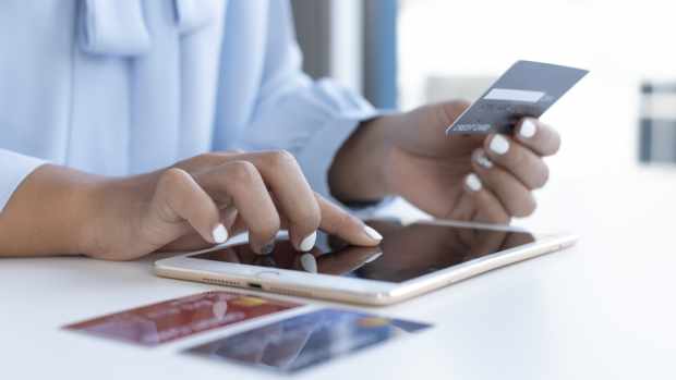 Leadlighting Tutorial Lesson 1: Cutting Glass for Stained Glass ...