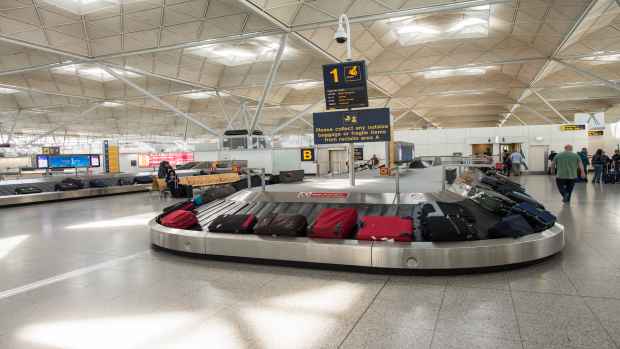 Travelers' Response to Bags Taking Too Long at Gatwick Airport Makes ...