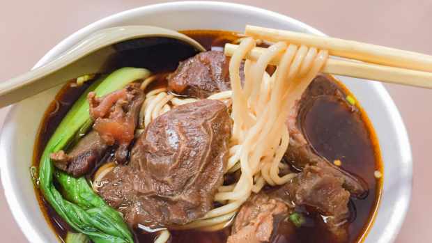 Woman Recreates Taiwan's 'Beef Noodle Soup' and the Results Are ...