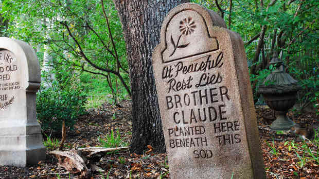 Story of Little Boy Ghost at Disneyland's Haunted Mansion Is Downright ...