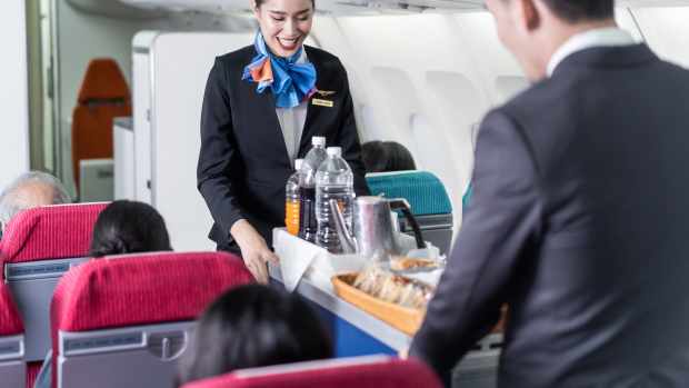 Mom's Joke About the Arrival of the Airplane Snack Cart in Flight Has ...