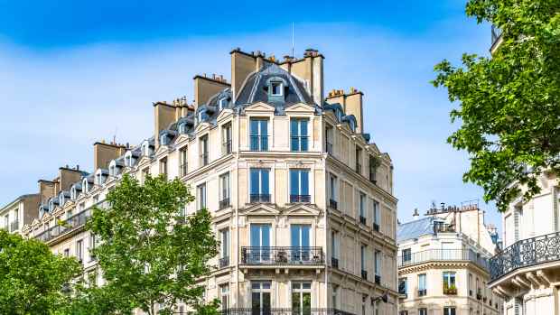 Low-Effort Method for Moving Into High-Rise Apartments in Paris Is Pure ...