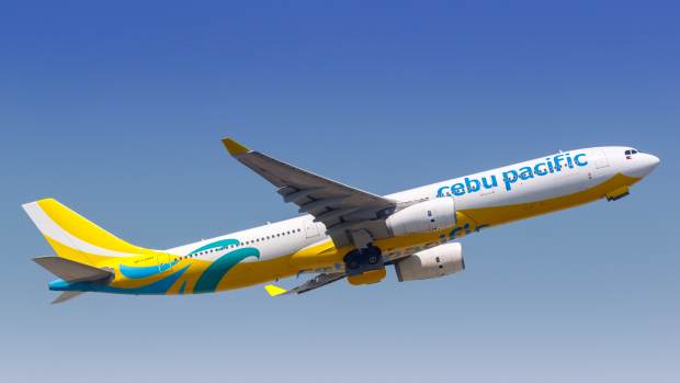 Man's Journey on World's 'Most Crowded' Plane Is Seriously No Picnic ...