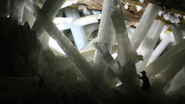 Largest Crystals on Earth Are In a Cave So Dangerous It’s Only Been ...