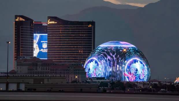 Funny View of 'The Sphere' As Flight Leaves Las Vegas Is a Meme Waiting ...
