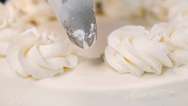 Easy Dessert Hack Turns Store-Bought Cake Into a Masterpiece ...