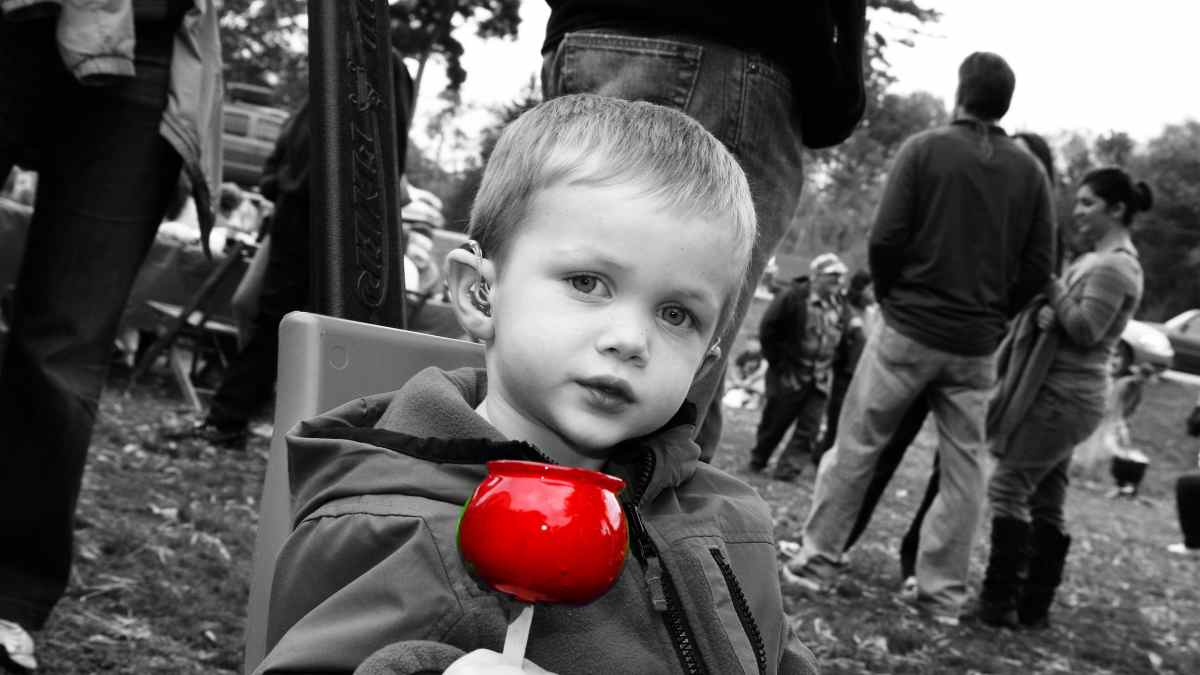 how to color a black and white photo