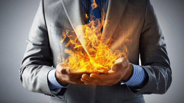 Man Demonstrates Allegedly Real Pyrokinesis by Starting Fire in Palm of ...