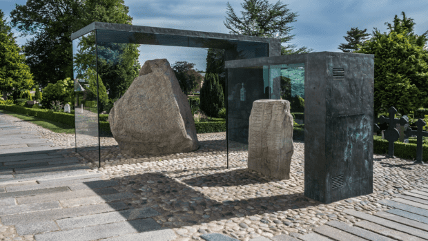 Viking Queen's Power Revealed by New 3D Scans of Jelling Stone - HubPages