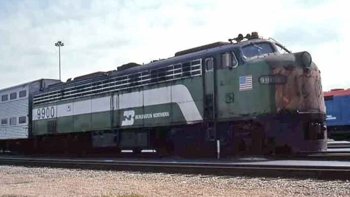 E Unit Locomotive EMD F7