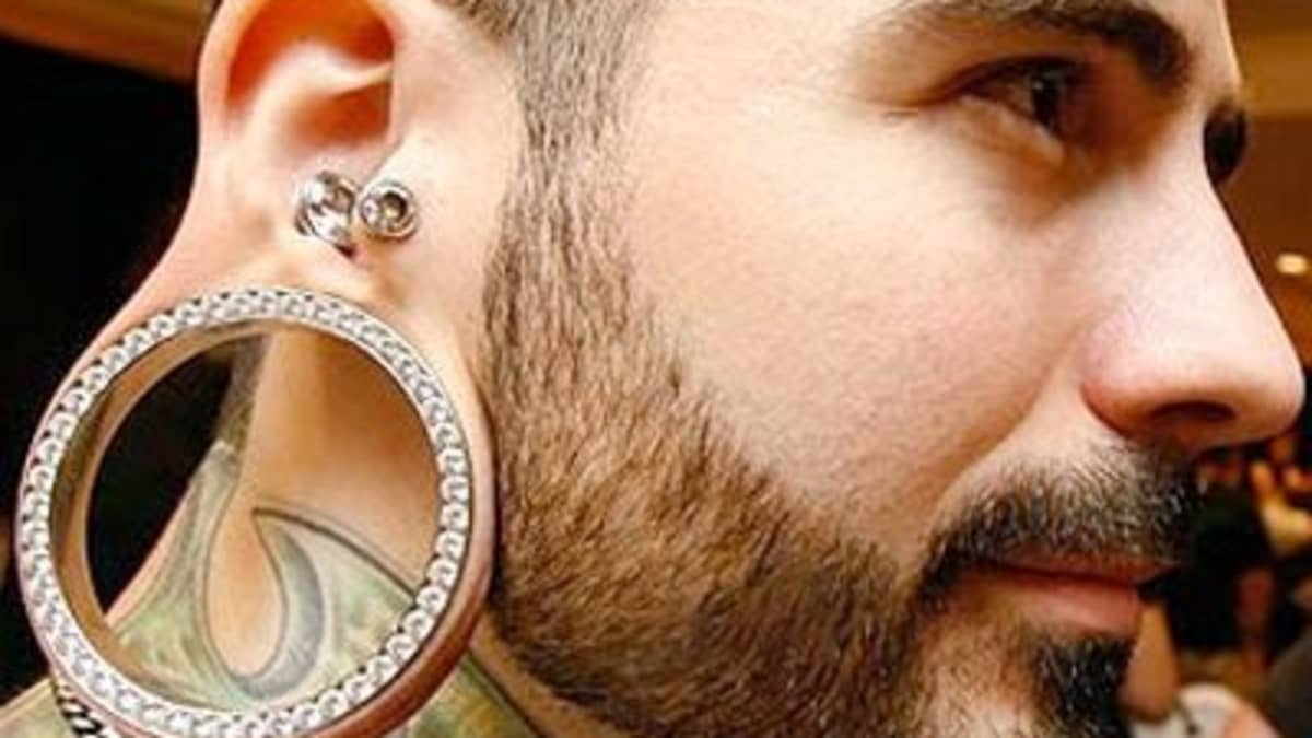 Ear stretching for beginners store