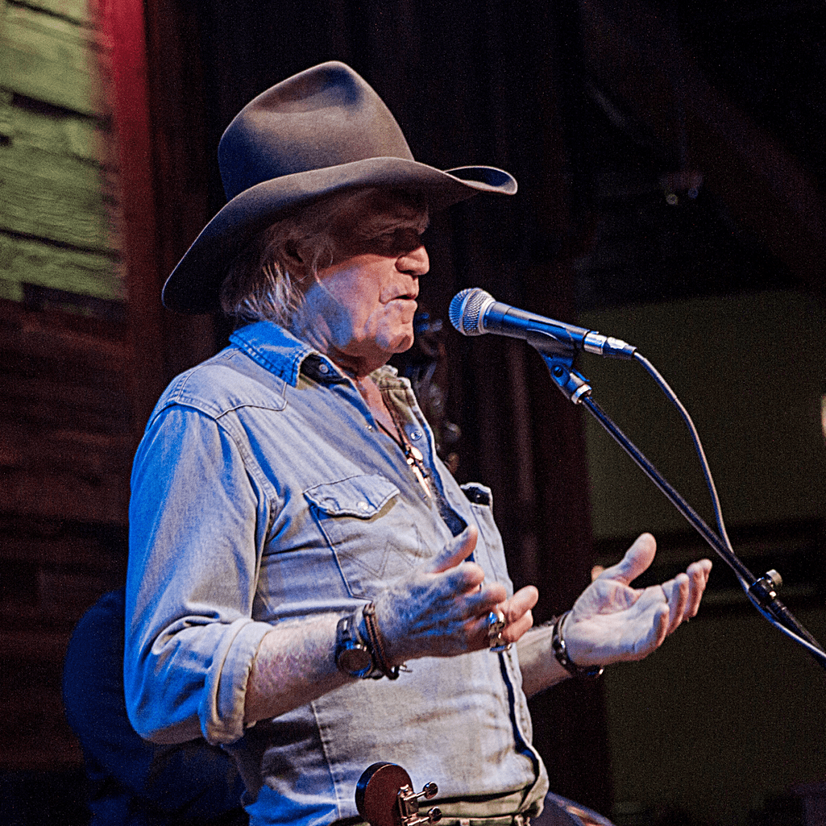 Outlaw Country Music in the 1970s HubPages