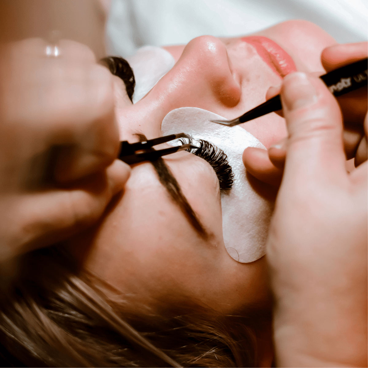 Lash business store