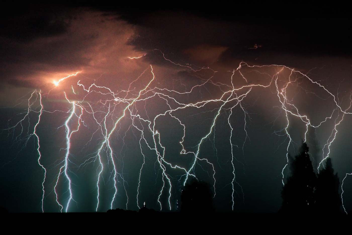 10 Incredible Natural Phenomena That Really Exist - Owlcation