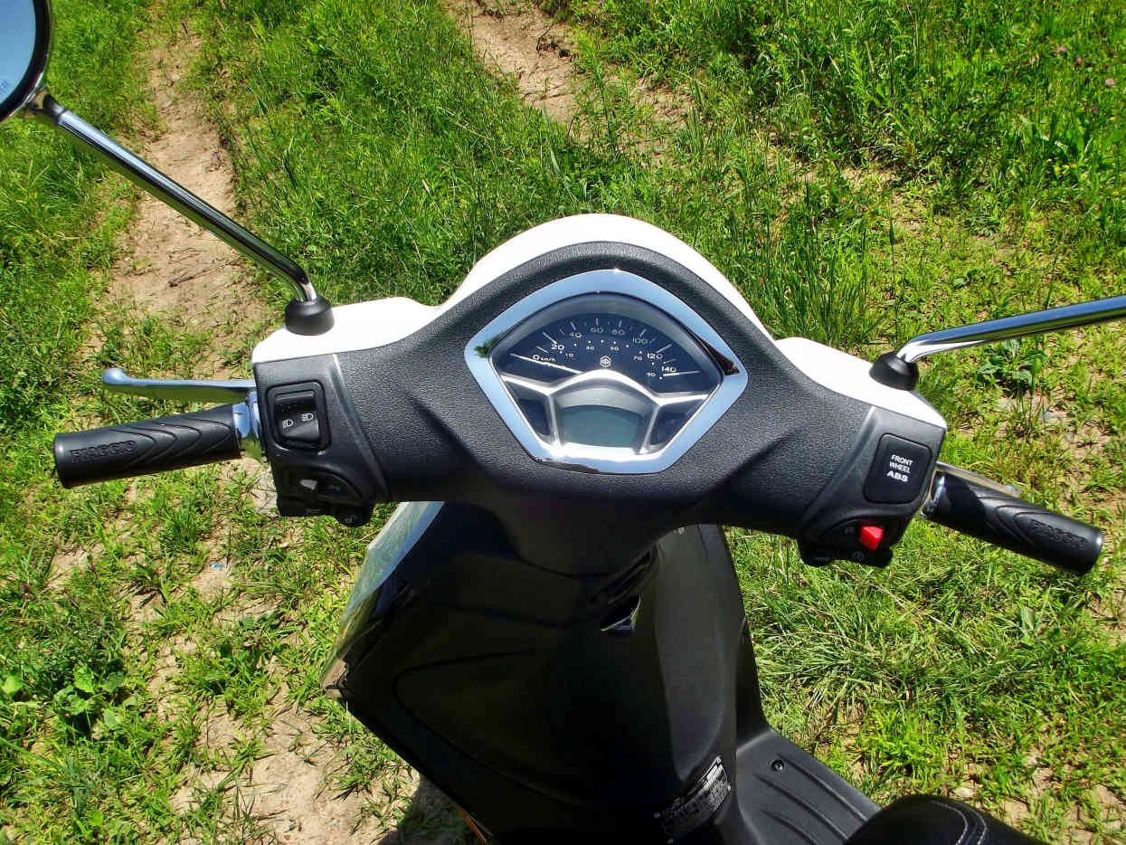 Review of the Piaggio Liberty 150 - HubPages