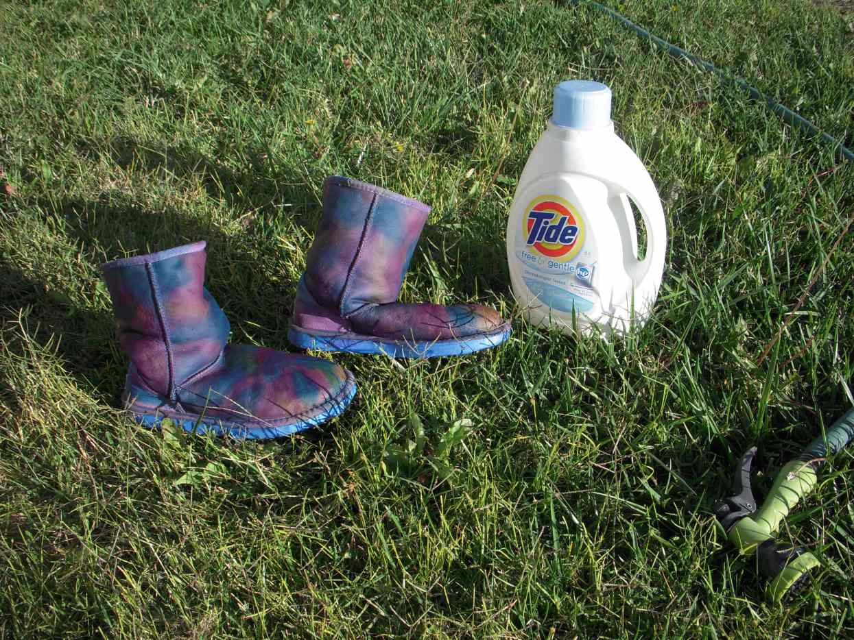 How to Tie-Dye Ugg Boots: Step-by-Step Guide With Photos - HubPages