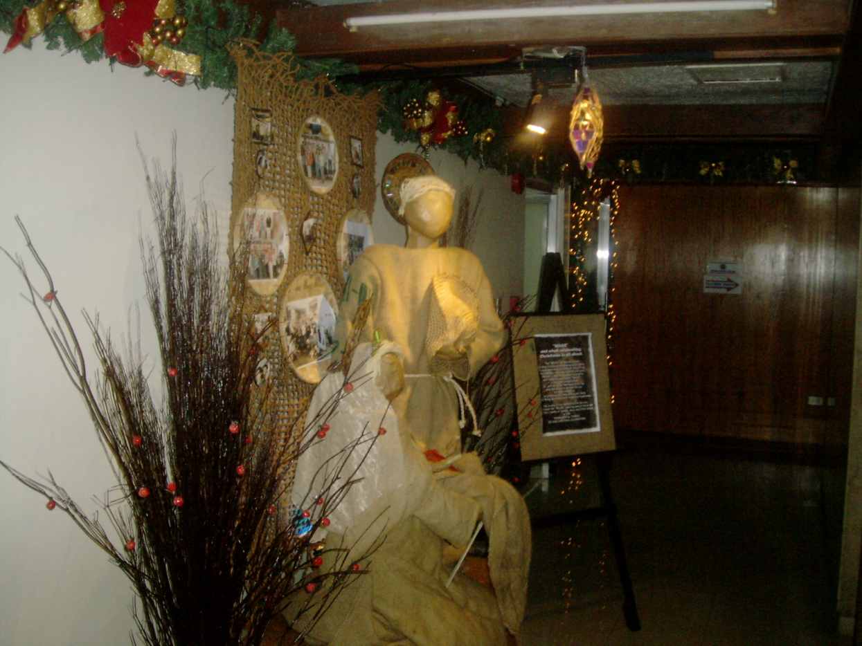 Mangers or Nativity Scene Displays Using Recycled Papers and Materials ...