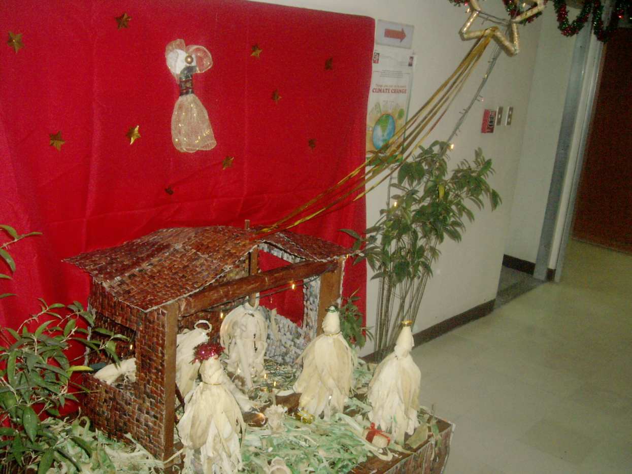 Mangers or Nativity Scene Displays Using Recycled Papers and Materials ...