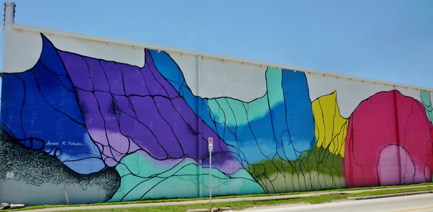 Silver Street Studios in Houston: Fun and Quirky Exterior Murals - HubPages