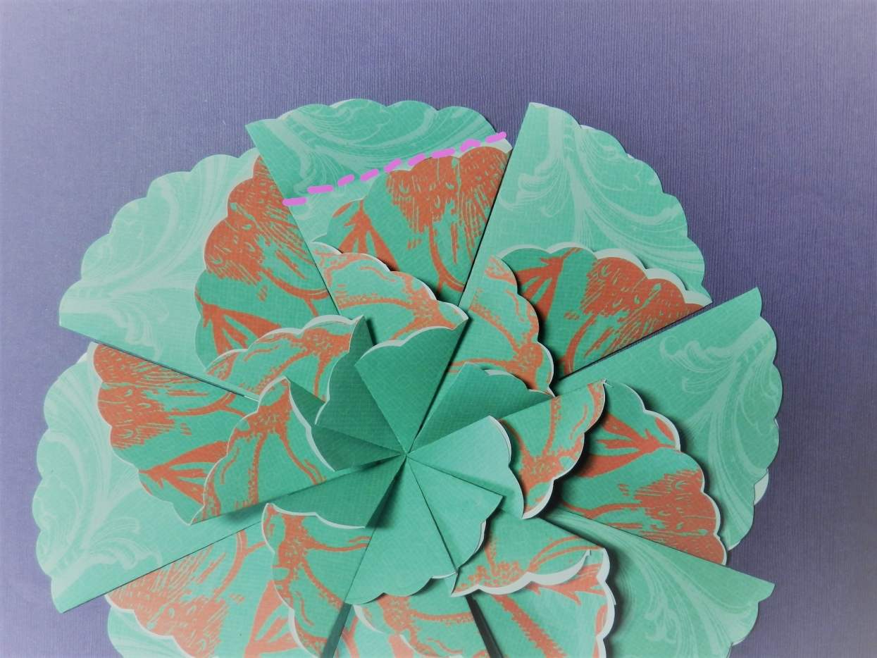 Unique Circle Folded Paper Rosette Pattern - 8 Ideas for More Fun ...