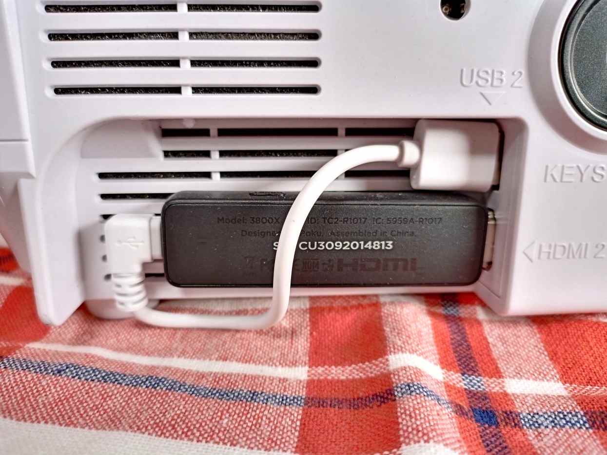 Review of the Onn 720p HD Projector - HubPages