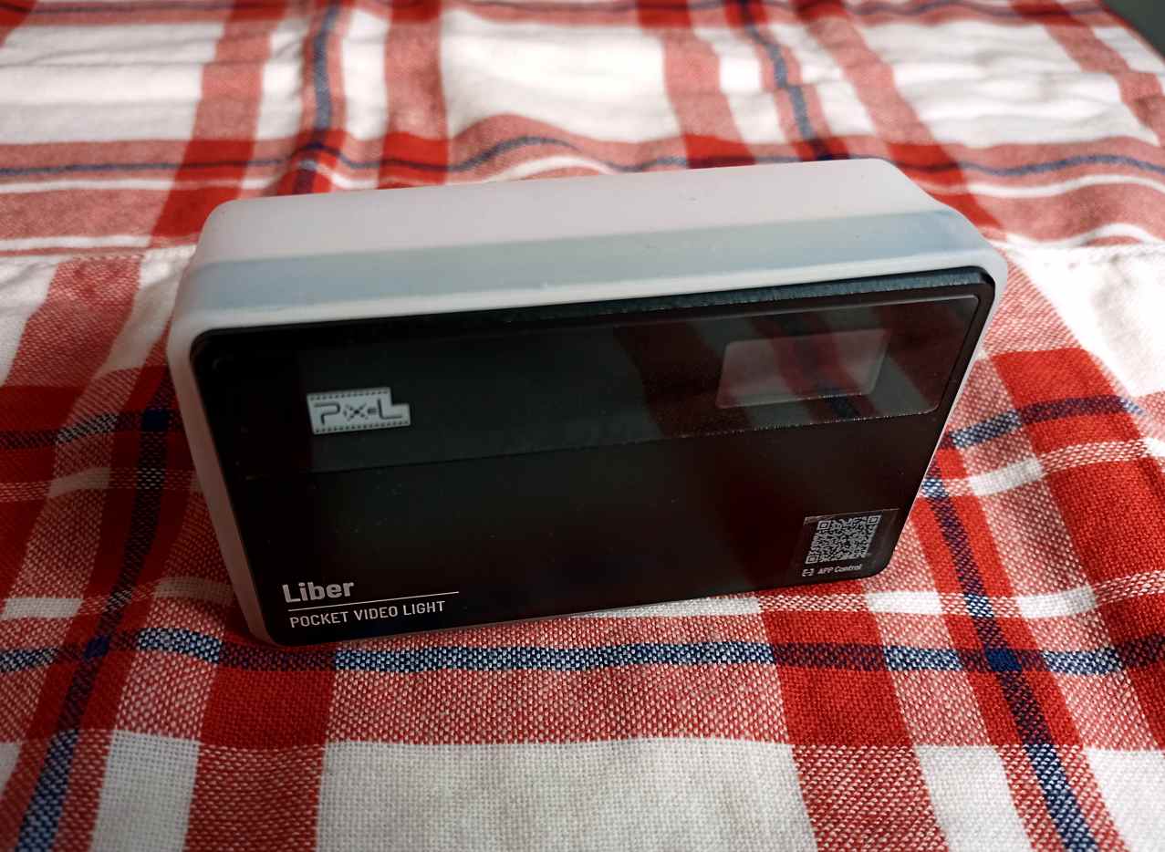 Review of the Pixel Liber Video Light - HubPages