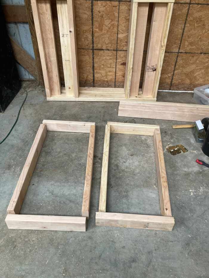 How to Make Retractable Stalls for Managing Livestock Indoors - HubPages