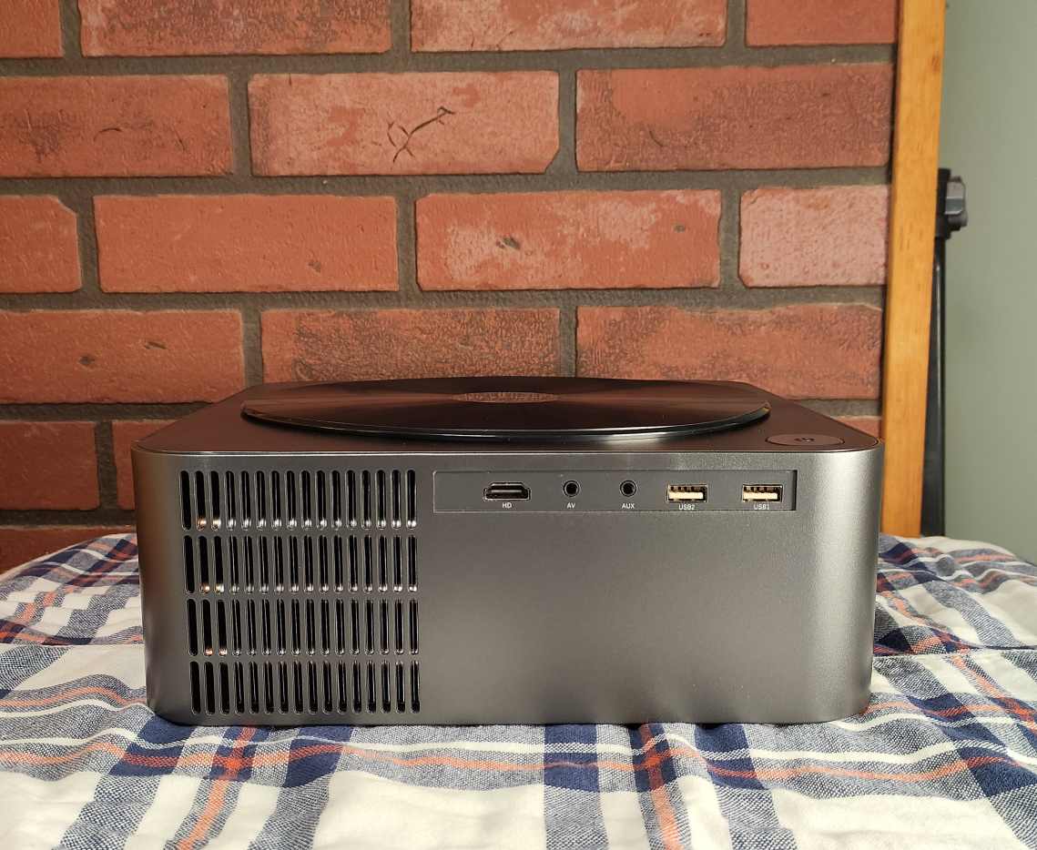 Review of the Apollo P40 Smart Home Theater Projector - HubPages