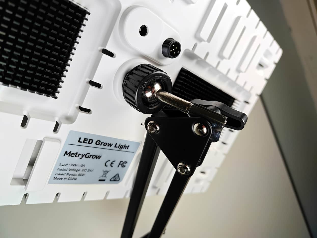 Review of the MetryGrow 60W Plant Grow Light - HubPages