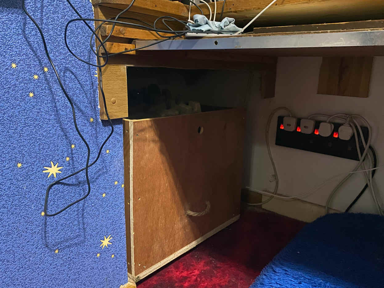 How-to Make a Wooden Storage Box on Wheels and With Rope Handles - HubPages